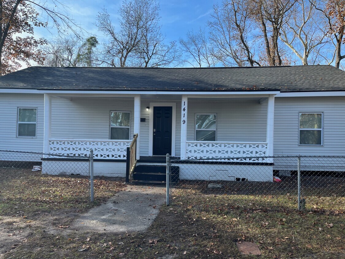 1419 Golden St, Savannah, GA 31415 - House Rental in Savannah, GA ...