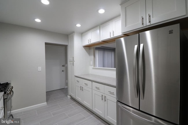 7545 Spring Lake Dr Unit B-1, Bethesda, MD 20817 - Room for Rent in ...