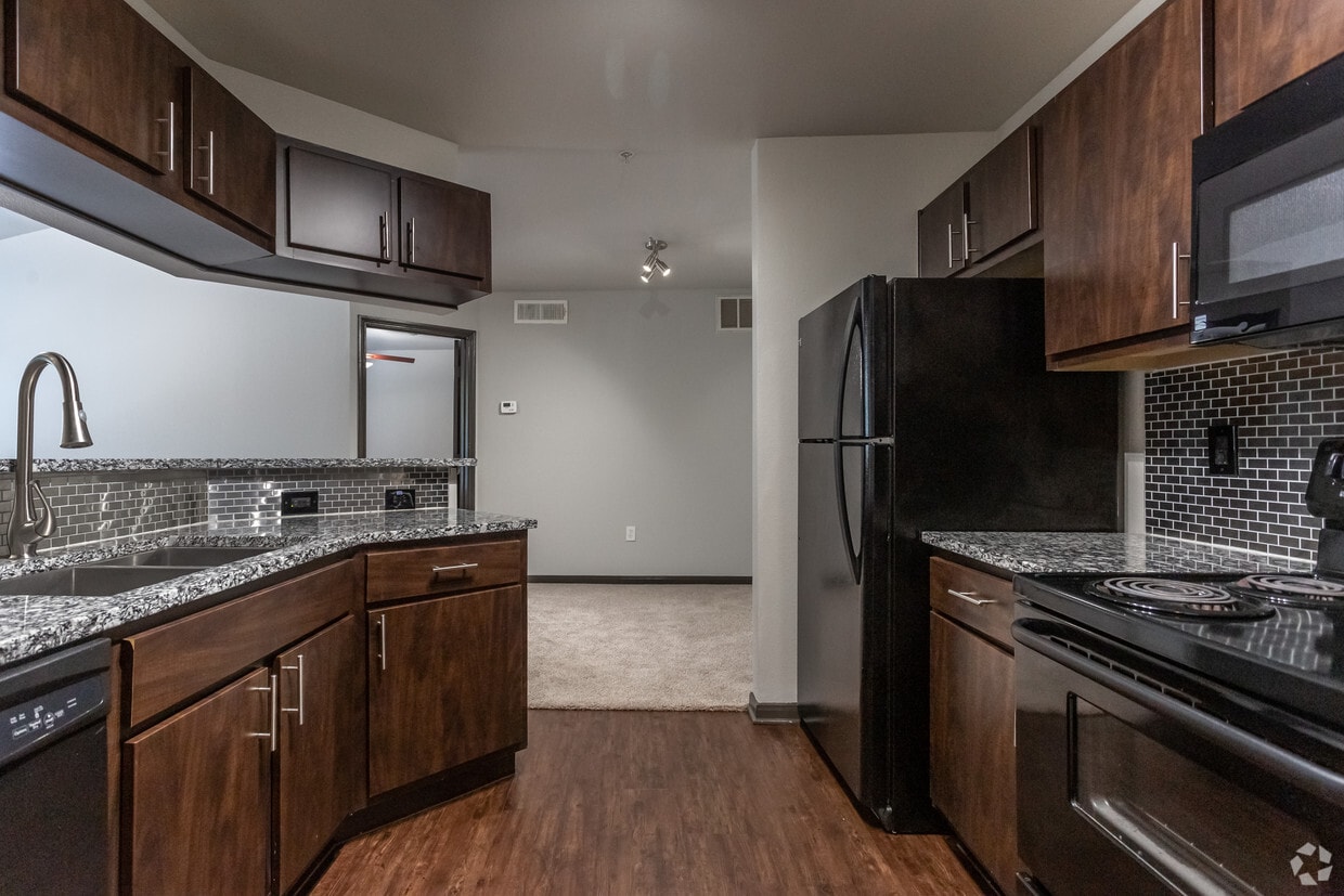 Stone Brook - 619 Rollingbrook St Baytown, TX 77521 | Apartments.com
