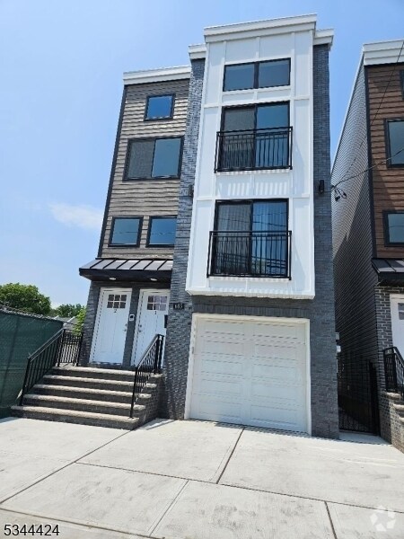 Upper Clinton Hill Apartments for Rent with a Garage - Newark, NJ ...