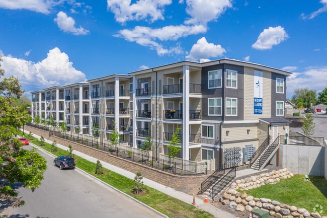 Southeast Ross Park Apartments for Rent with EV Charging - Spokane, WA ...