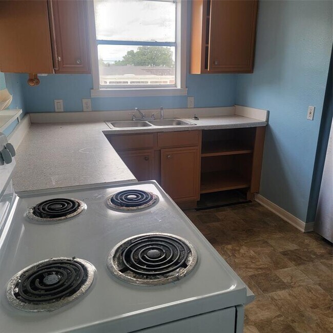 1414 East Ave Unit 1, Katy, TX 77493 - Room for Rent in Katy, TX ...