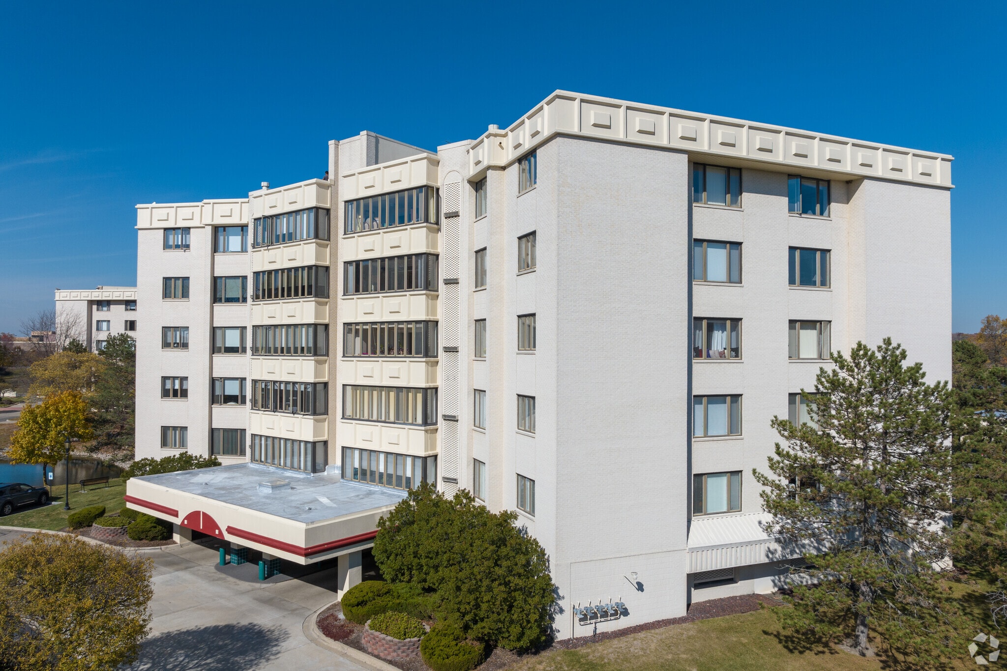 The Enclave - 43050-43100 Twelve Oaks Crescent Dr Novi, MI 48377 ...