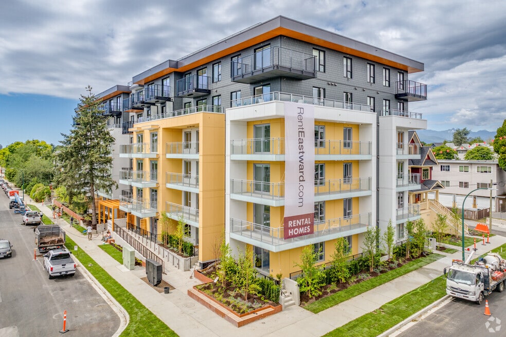 3338 Sawmill Cres, Vancouver, BC V5S 4R7 Apartments - 3338 Sawmill Cres ...