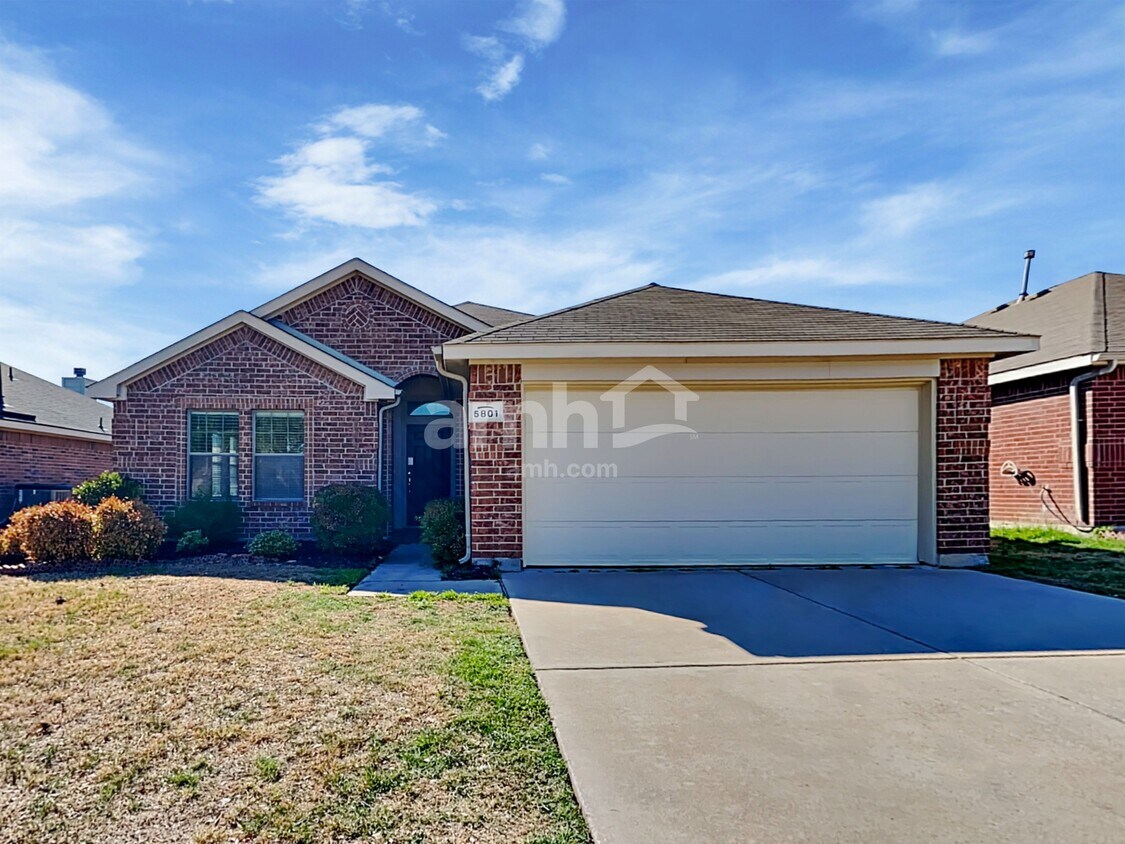 5801 Blue Ribbon Rd, Fort Worth, TX 76179 | Apartments.com
