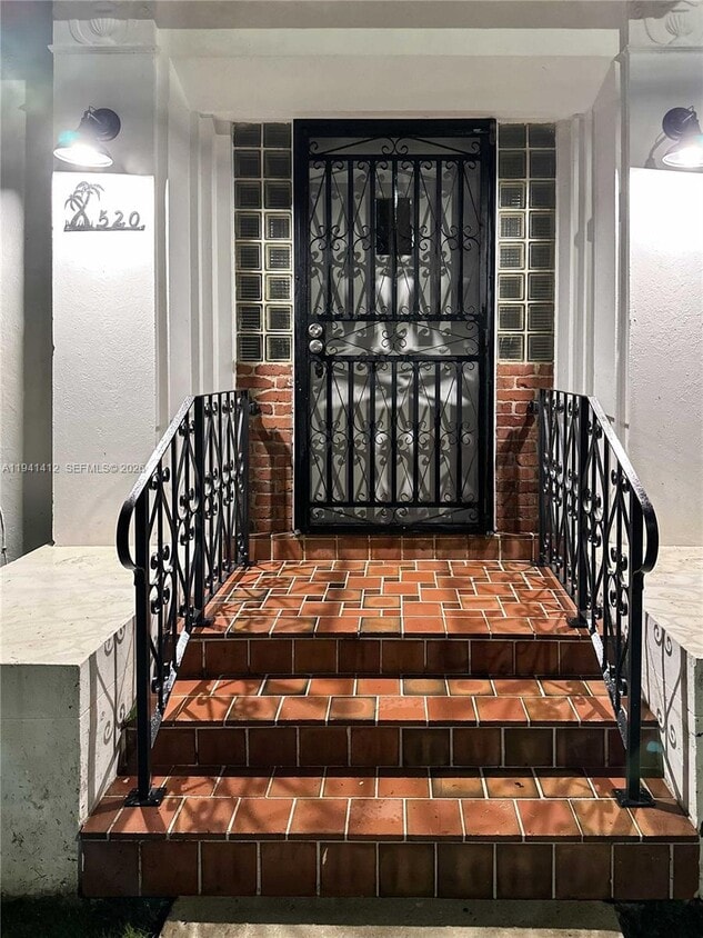 520 SW 6Th St Unit 4, Miami, FL 33130 - Room for Rent in Miami, FL ...