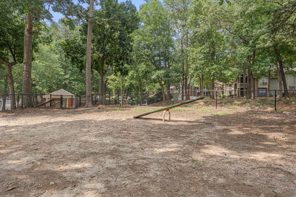 The Retreat at Lake Johnson Apartments - 3201 Walnut Creek Pky Raleigh ...