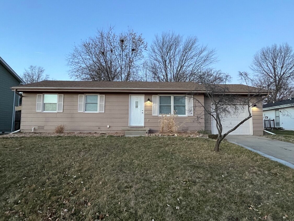 2301 Avery Ave, Norwalk, IA 50211 - House Rental in Norwalk, IA ...
