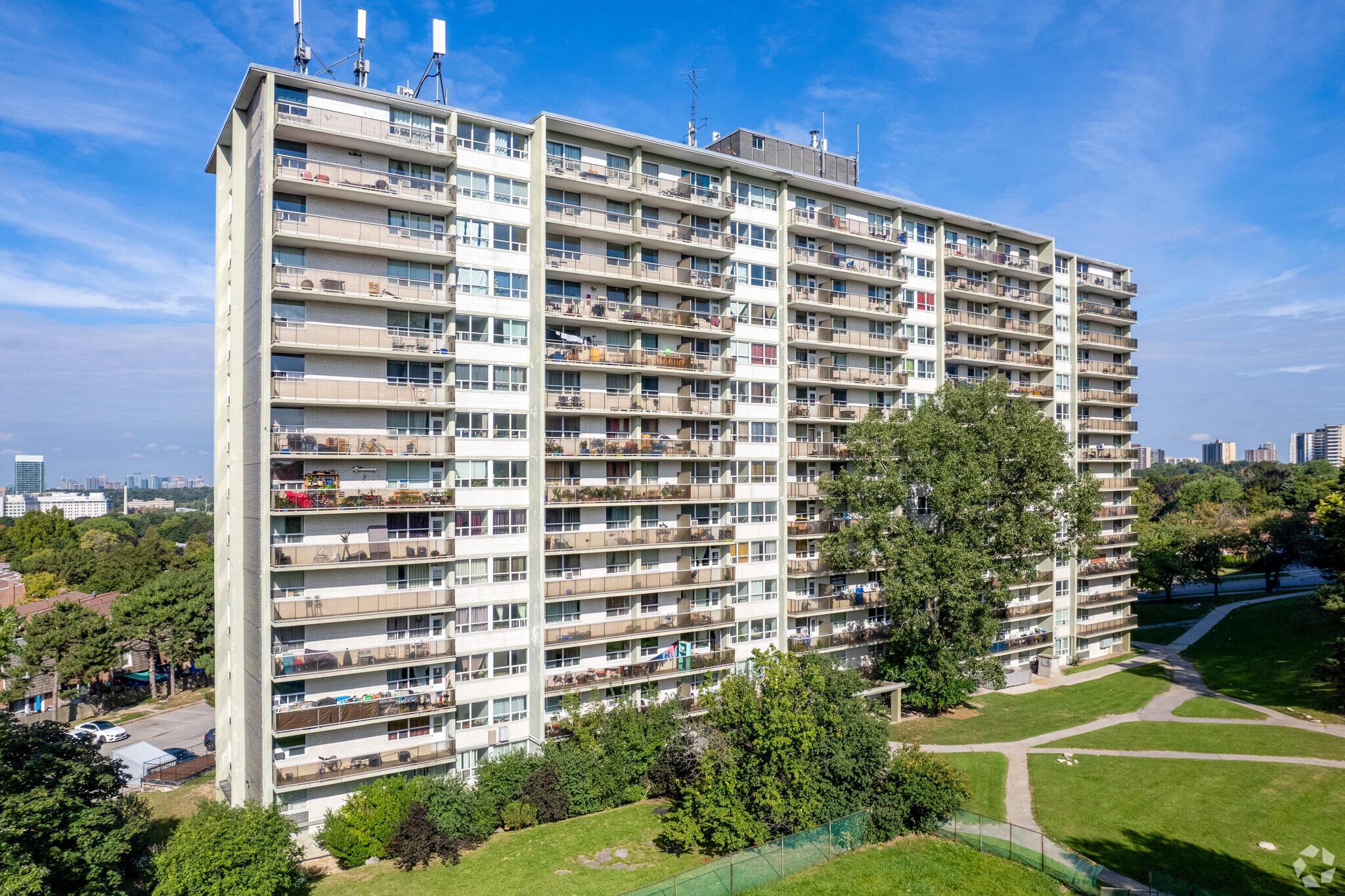 Havenbrook Towers Appartements - 75 Havenbrook Blvd Toronto, ON ...