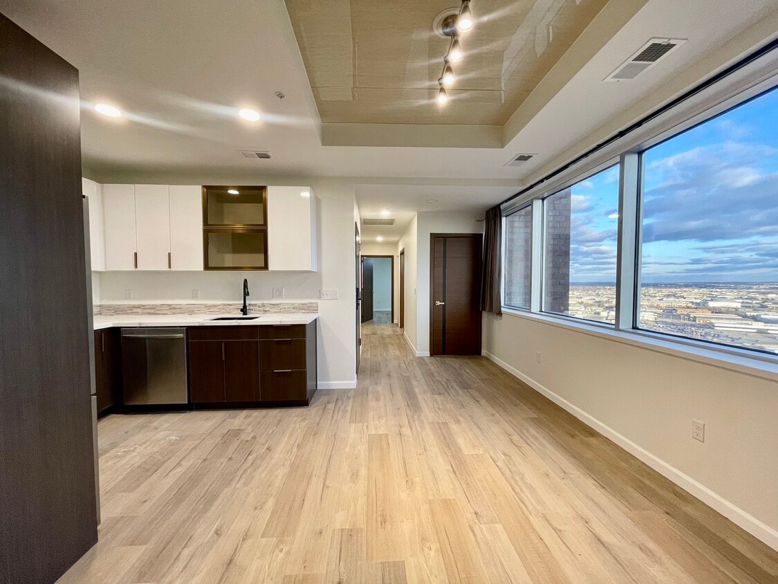 Reese Tower Apartments - Apartments in Tulsa, OK | Apartments.com