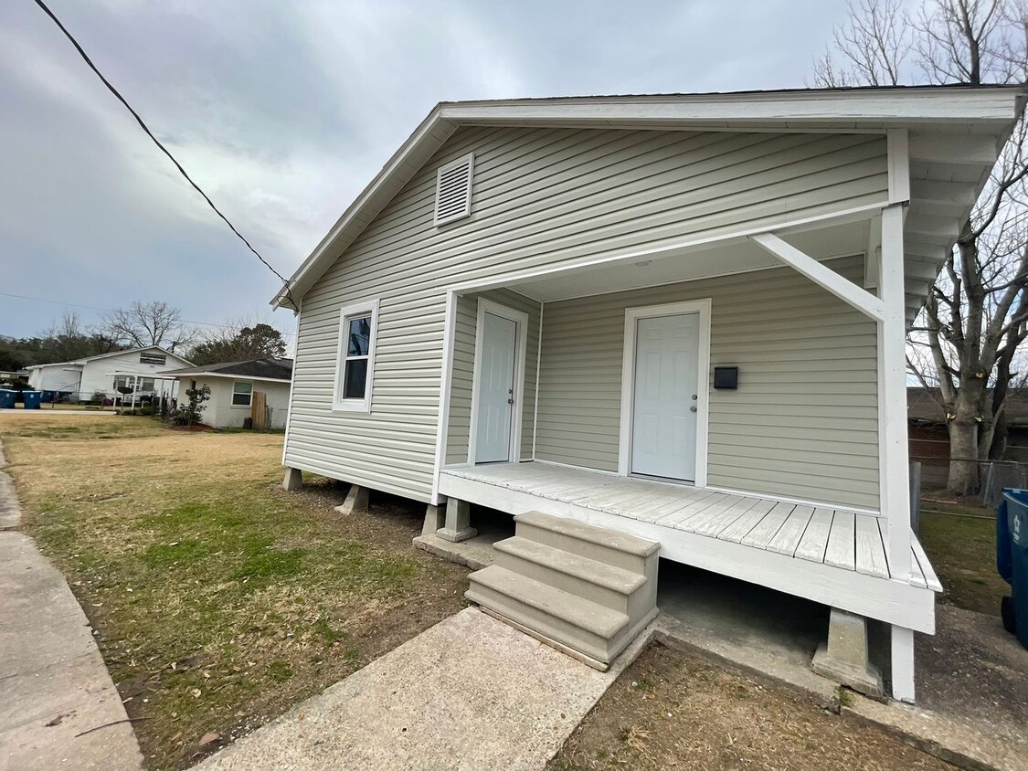 427 Palm St, Port Allen, LA 70767 - House Rental in Port Allen, LA ...