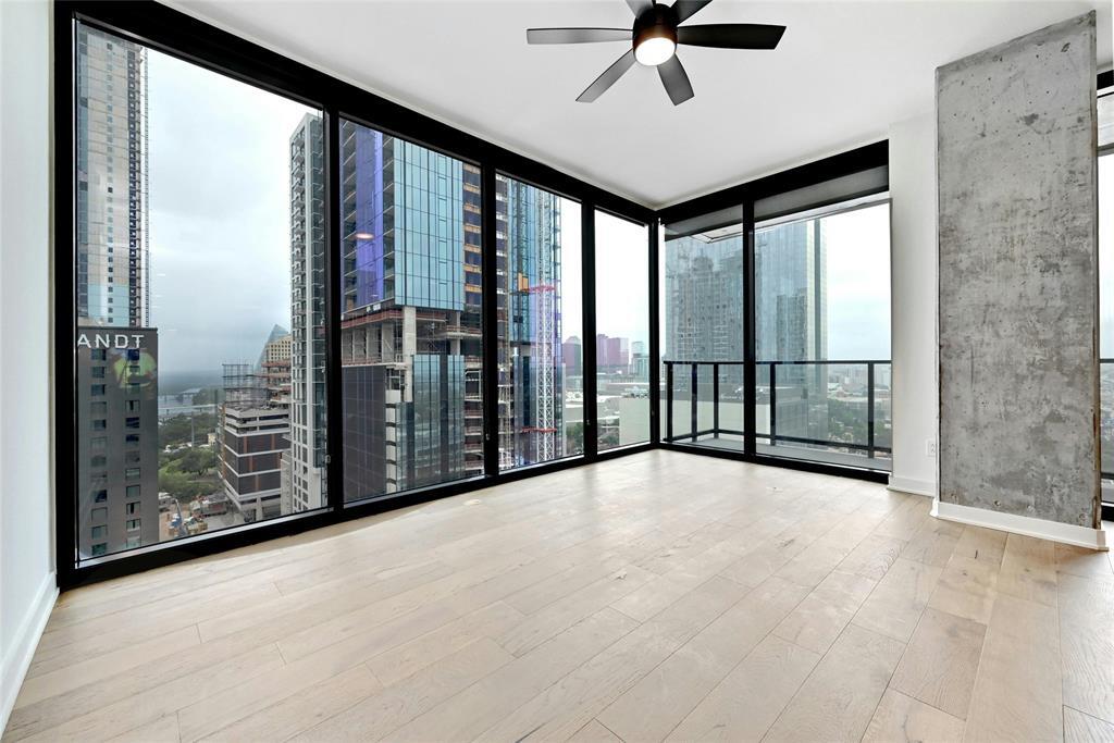 84 East Ave Austin, TX 78701 - Alquileres en Austin, TX | Apartamentos.com