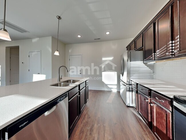 15717 Thomas Rd, Charlotte, NC 28278 | Apartments.com