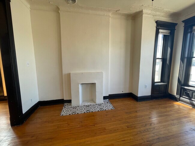 2139 S Western Ave Unit 2, Chicago, IL 60608 - Apartments in Chicago ...