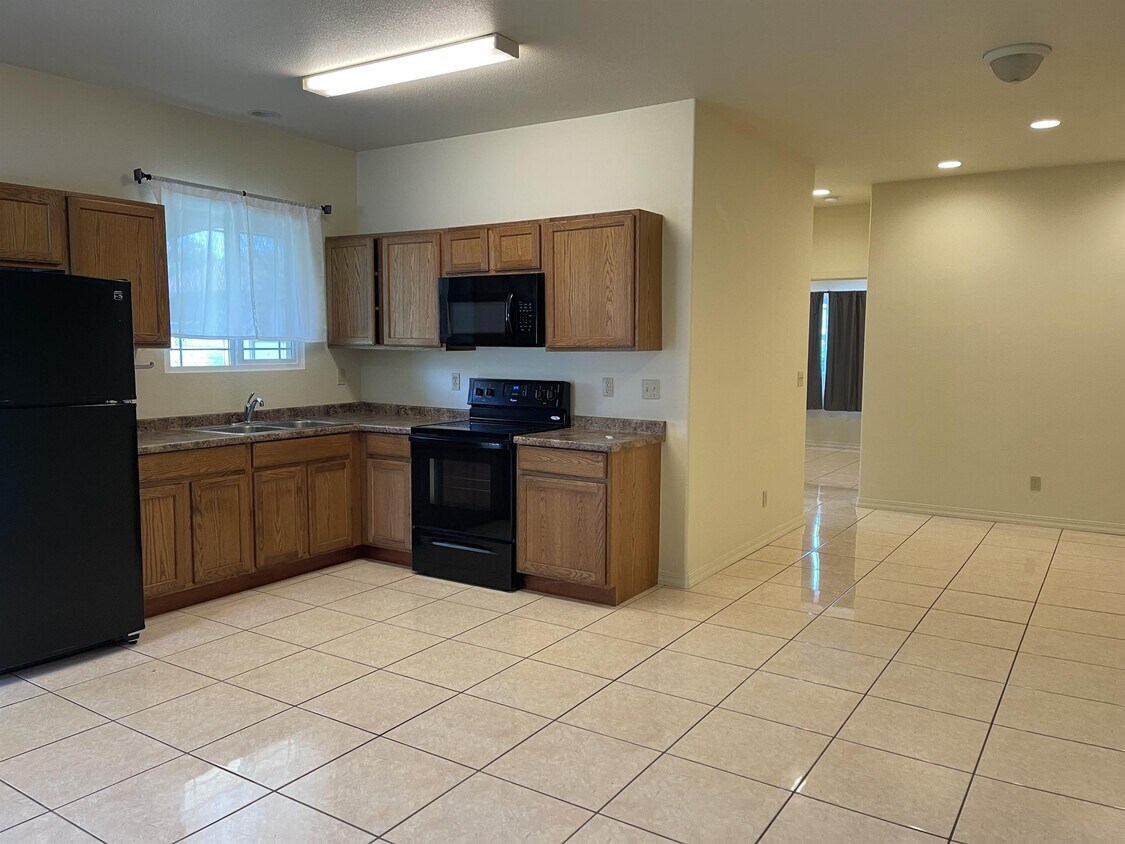 444 Kaulana St Unit Cottage, Kahului, HI 96732 - Room for Rent in Kahului, HI | Apartments.com