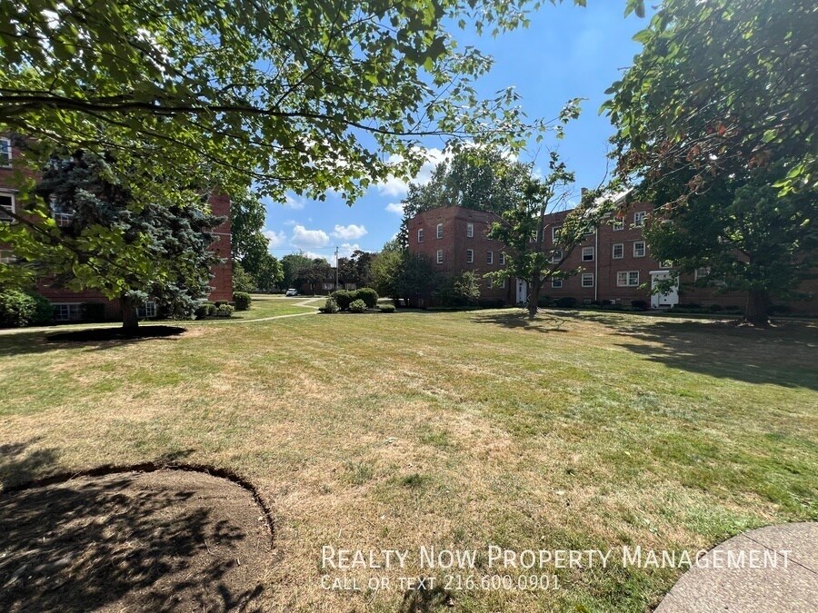 2481 Noble Rd Unit 2481 / G11 COPY 3, Cleveland Heights, OH 44121 ...