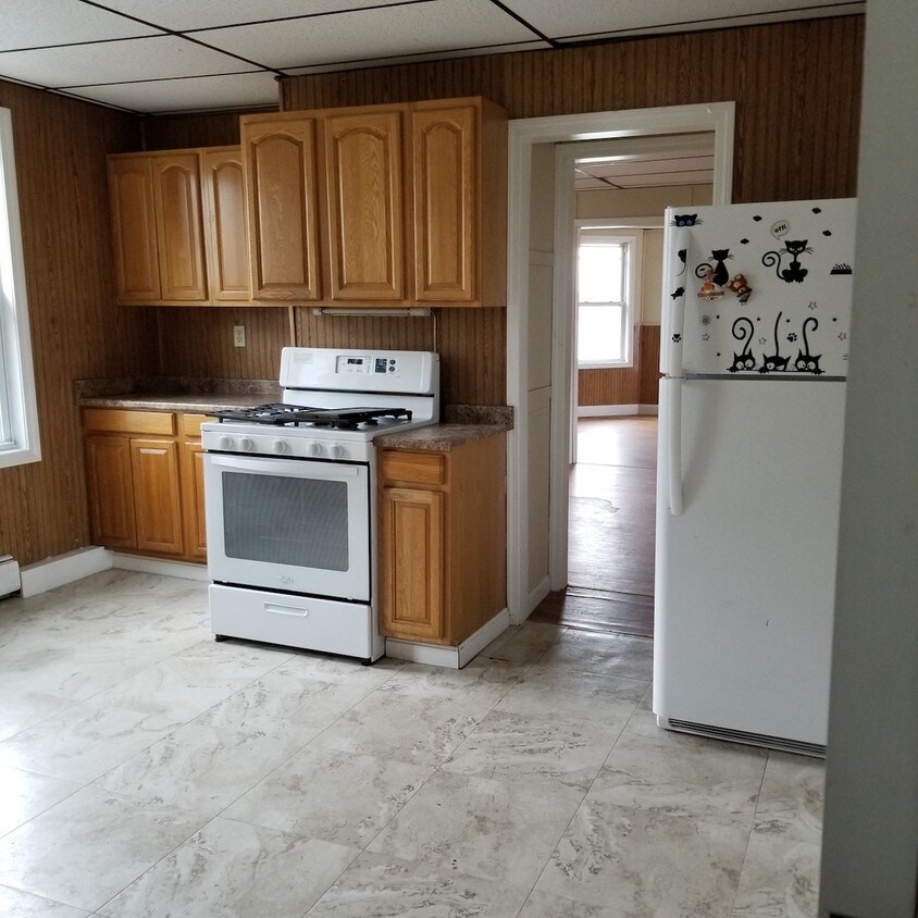 125 Perry Ave, Worcester, MA 01610 - 125 Perry Ave Worcester, MA 01610 ...