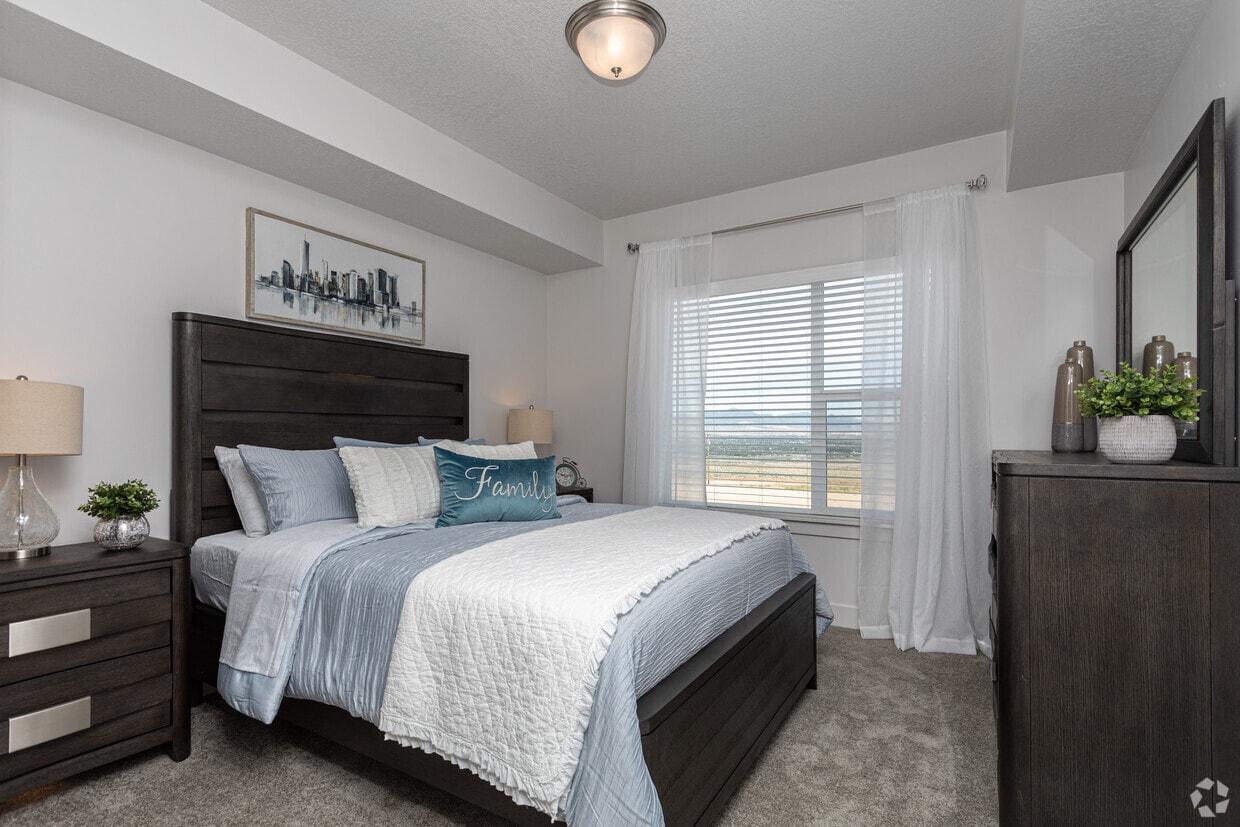 Seasons at Southpoint - 14747 S Draper Pointe Way Draper, UT 84020 ...