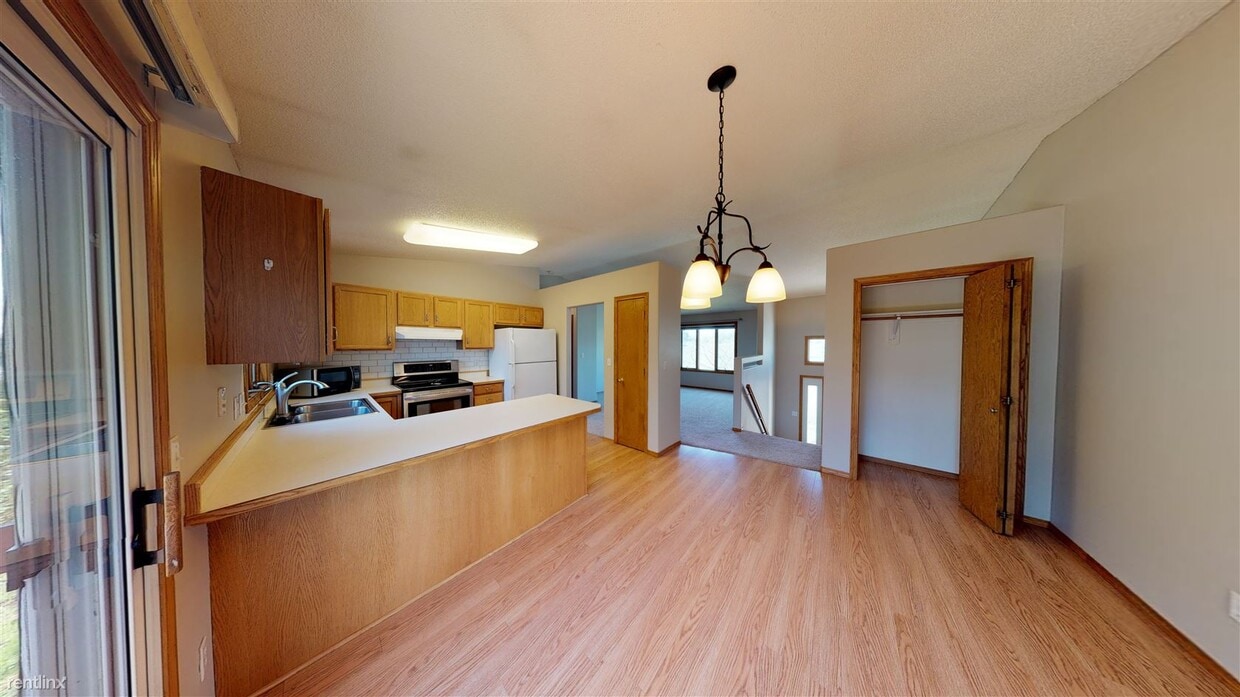 1404 19th St SE, Mandan, ND 58554 - House Rental in Mandan, ND ...