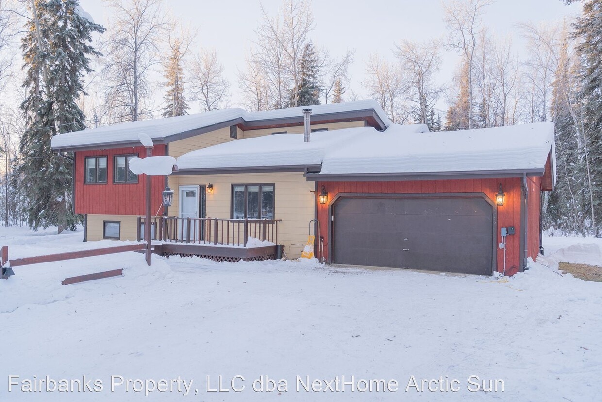 3833 Lakewood Loop, North Pole, AK 99705 - House Rental in North Pole ...