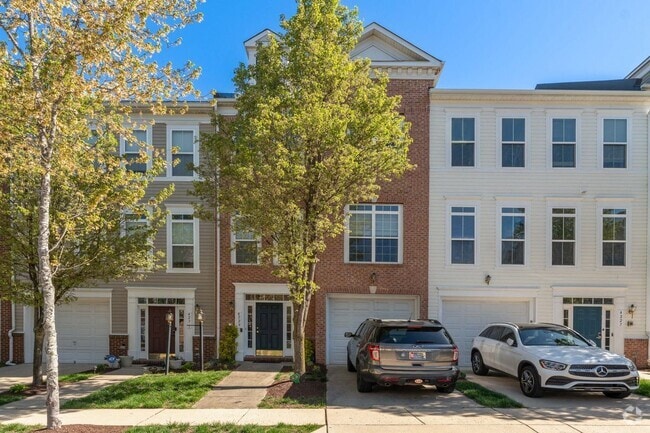 Town Center at Camp Springs Townhouses for Rent - Camp Springs, MD