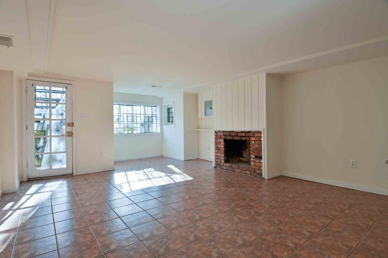 924 North Carolina Ave SE Unit Basement, Washington, DC 20003 - Room for Rent in Washington, DC ...