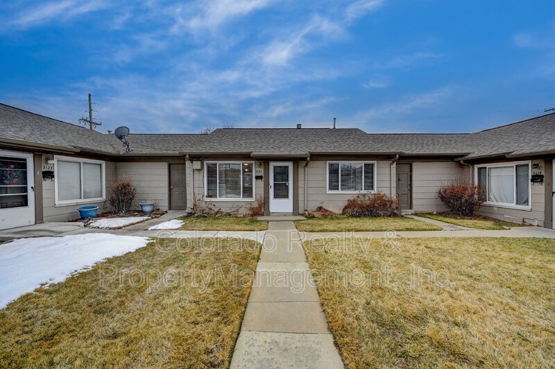 2117-2129 S Holly St, Denver, CO 80222 - Townhome Rentals in Denver CO ...