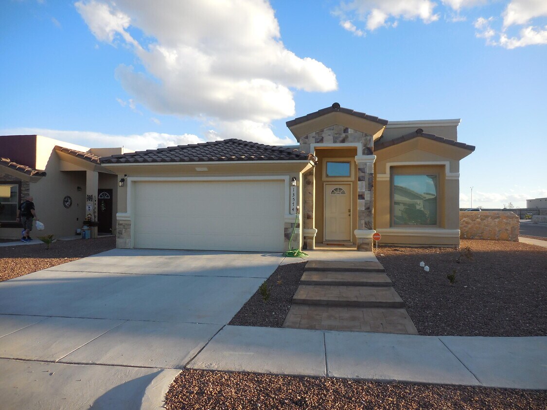 13574 Hazlewood St, Horizon City, TX 79928 - House Rental in Horizon ...