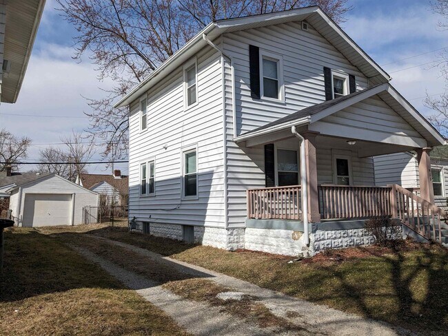 1609 Tecumseh St, Fort Wayne, IN 46805 - House Rental in Fort Wayne, IN ...