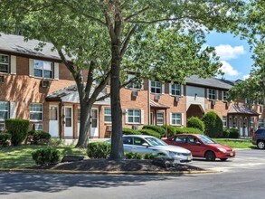 Fox Pointe Rentals - Hi Nella, NJ | Apartments.com