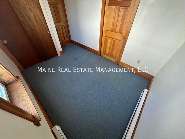 121 Main Rd Unit 1, Milford, ME 04461 - Room for Rent in Milford, ME ...