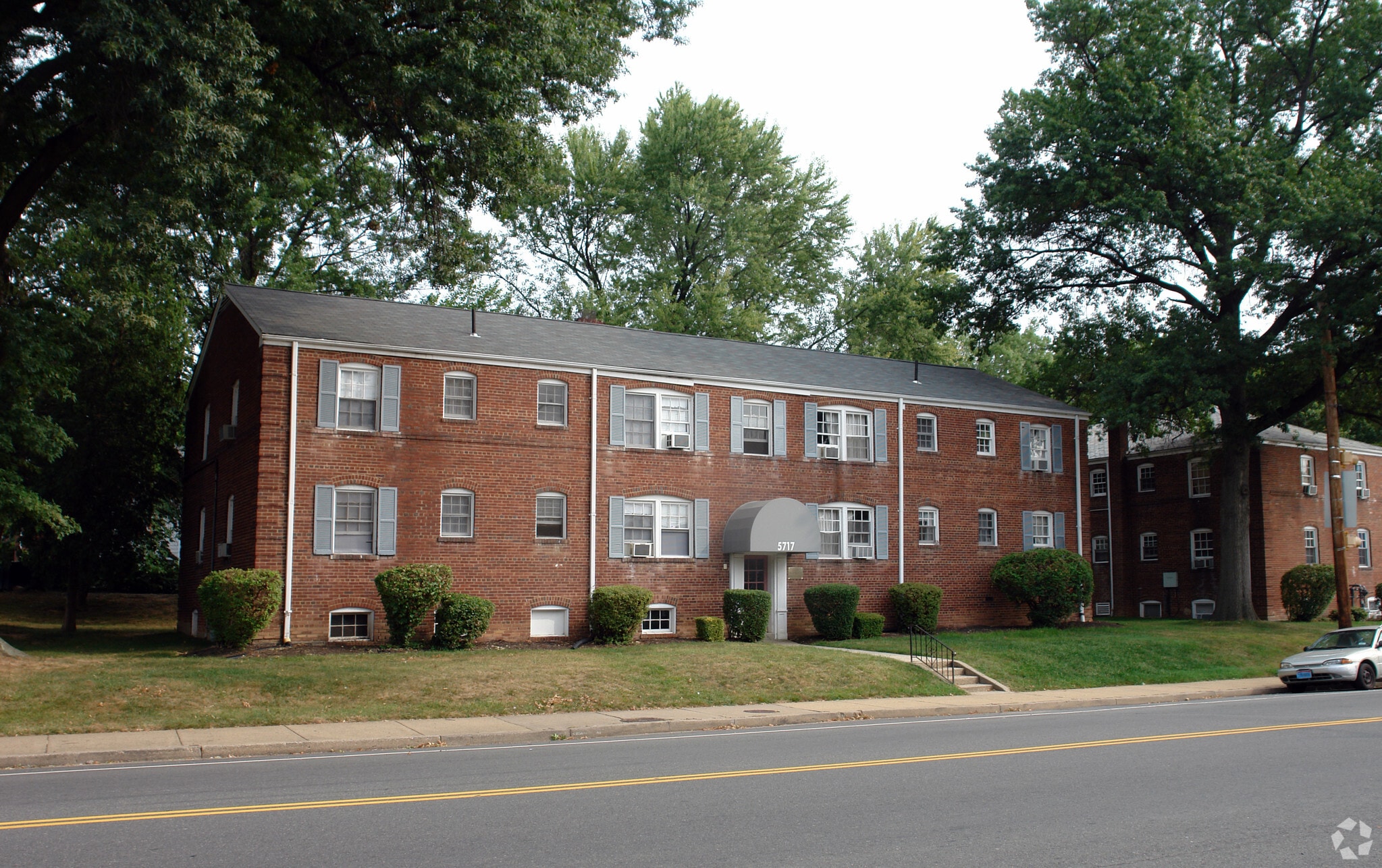 Westover Apartments - 5717 Washington Blvd Arlington, VA 22205 ...