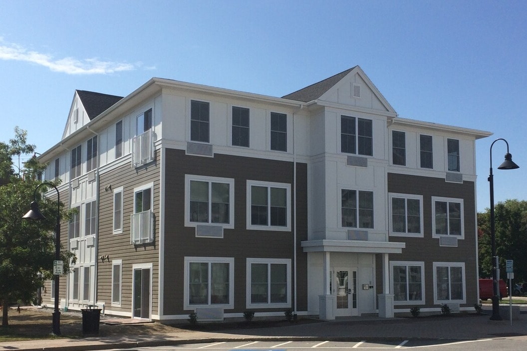 Brunswick Station Apartments - 19 Station Ave Brunswick, ME 04011 ...