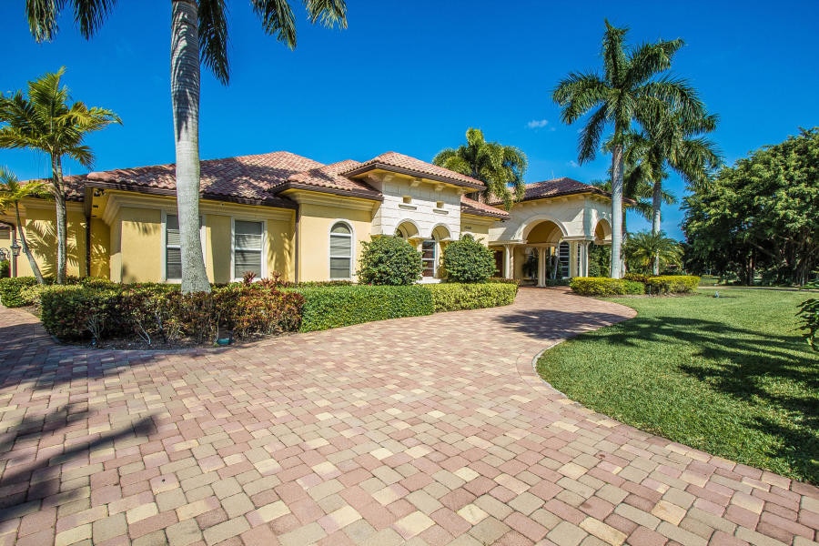 10065 Avenida Del Rio, Delray Beach, FL 33446 | Apartments.com