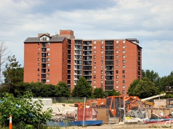 Woodlake Point Condominiums - Apartments in Richfield, MN | Apartments.com