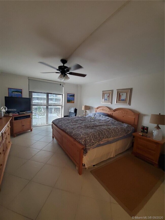 8777 Collins Ave Unit 411, Surfside, FL 33154 | Apartments.com