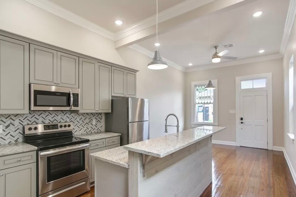 3308 Loyola Ave, New Orleans, LA 70115 - Townhome Rentals in New ...