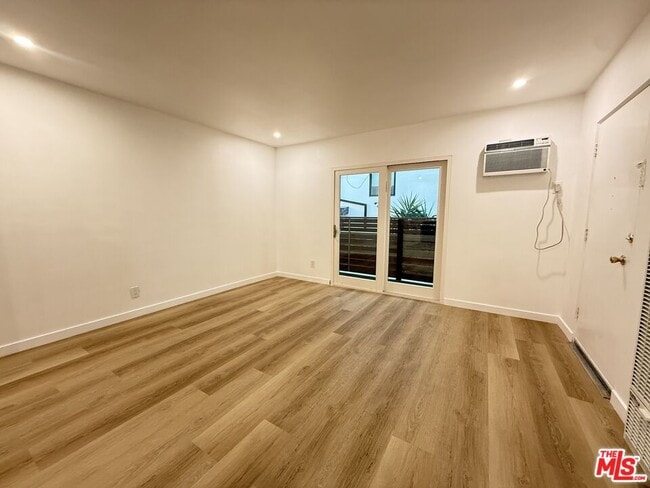 1333 N Fuller Ave Unit 1, Los Angeles, CA 90046 - Room for Rent in Los ...