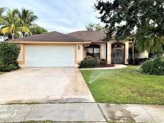 105 Royal Ct, Royal Palm Beach, FL 33411 | Apartments.com