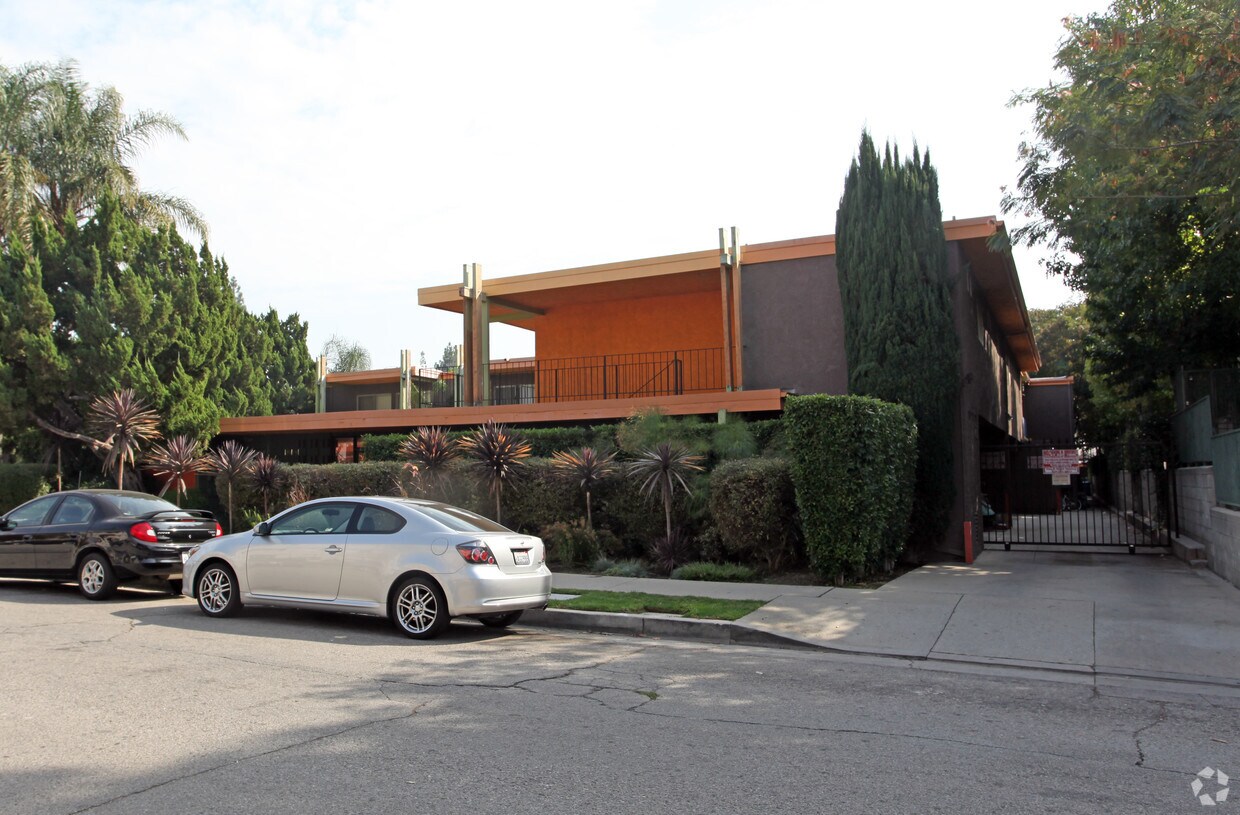 18404 Vincennes Street - Apartments in Northridge, CA | Apartments.com