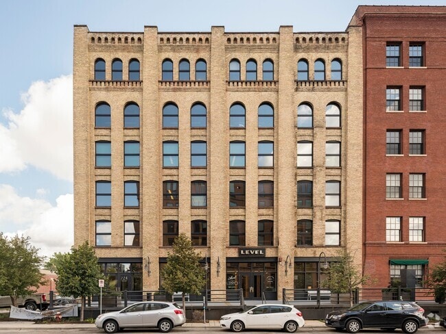 Northeast Minneapolis Apartments for Rent - Minneapolis, MN - 1,693 ...