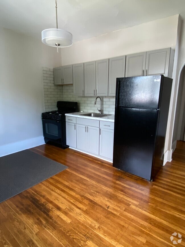 Triangle Apartments for Rent with Hardwood Floors - Buffalo, NY - 1 ...