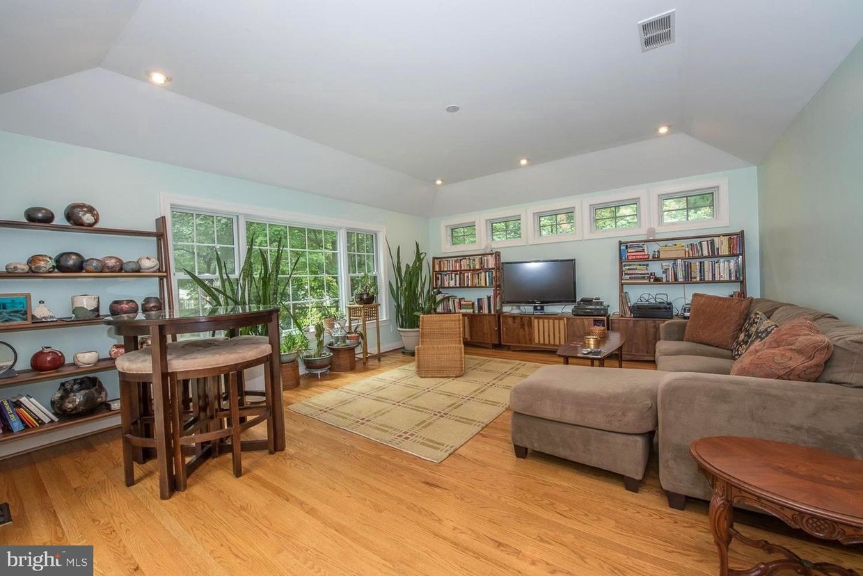 205 Spruce Tree Rd, Wayne, PA 19087 - House Rental in Wayne, PA ...