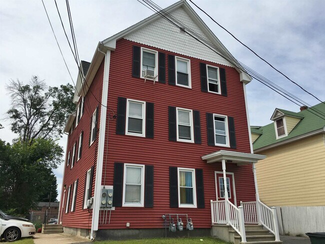239 Turner St Unit 3, Manchester, NH 03102 - Room for Rent in ...