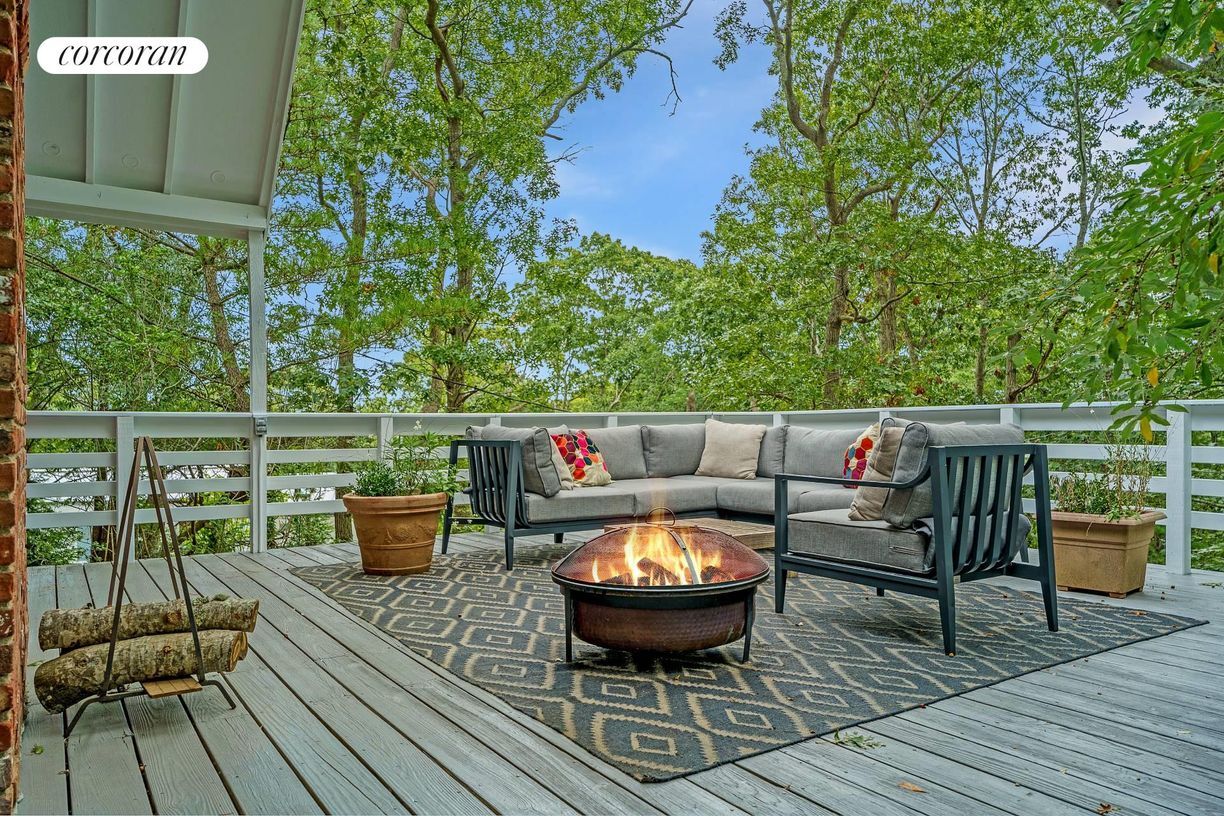 33 Peter's Path, East Hampton, NY 11937 | Apartments.com