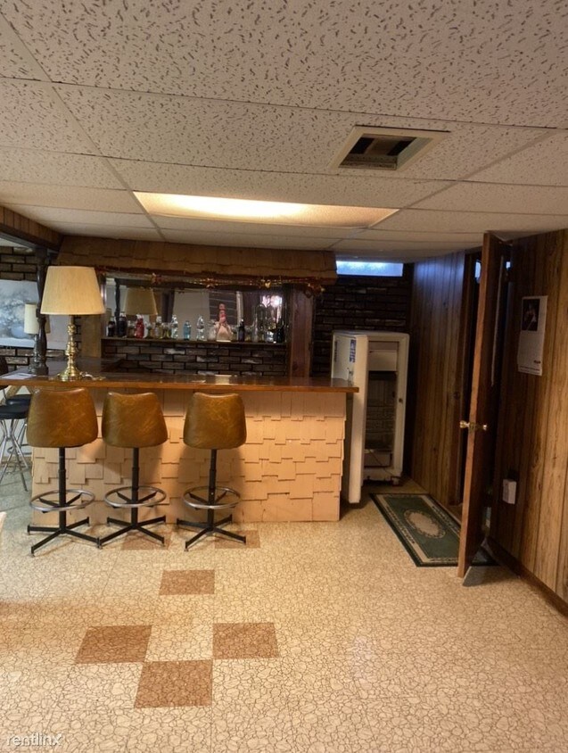 14790 Craig Ct, Warren, MI 48088 - House Rental in Warren, MI | Apartments.com