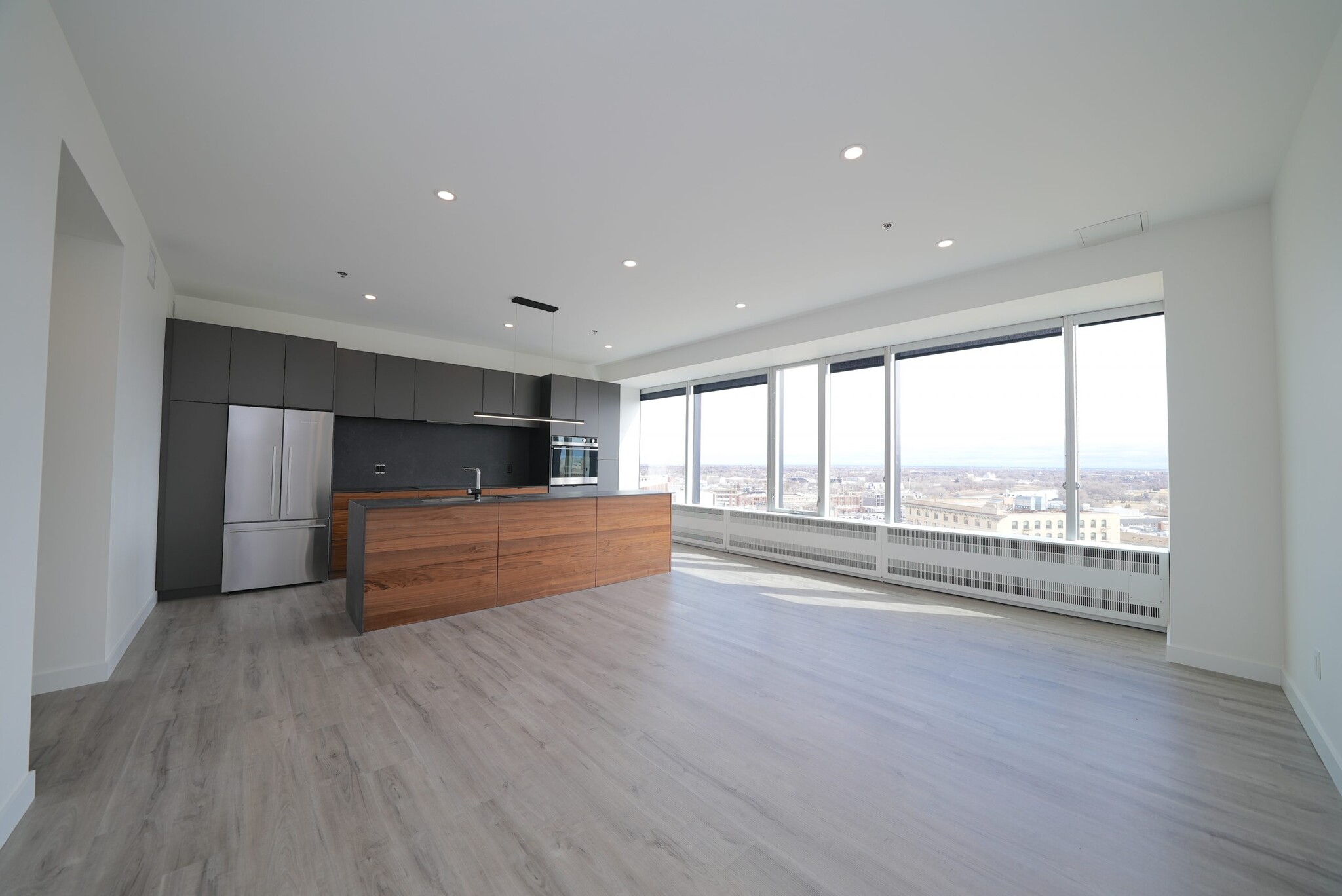 433 Main St Apartments - 433 Main St Winnipeg, MB | Apartments.com