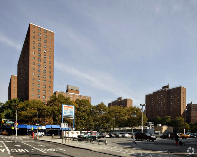 Rutgers Houses Apartments - New York, NY | Apartments.com