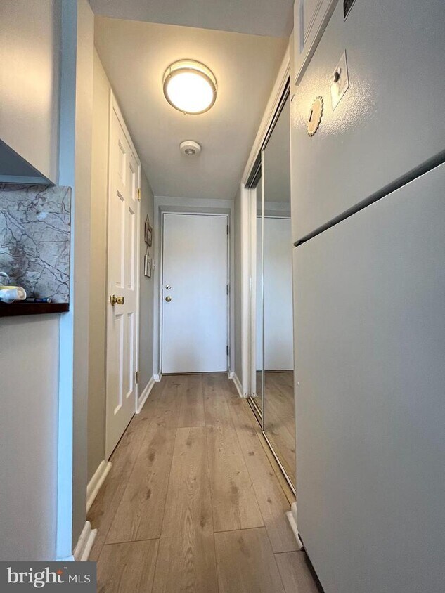 9201 Atlantic Ave Unit 16, Margate City, NJ 08402 - Room for Rent in Margate City, NJ ...