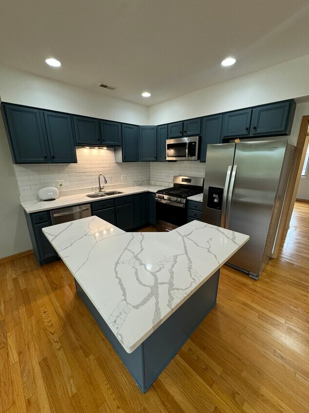 3154 N Oleander Ave Unit 2C, Chicago, IL 60707 - Condo for Rent in ...